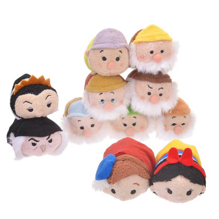 Up Close: Snow White and the Seven Dwarfs Tsum Tsum Box Set | My Tsum Tsum